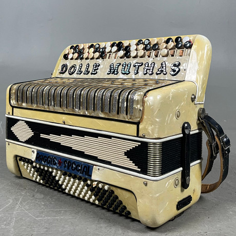 DRAGSPEL, Raggie Special. Samlarföremål - Musikinstrument - Auctionet