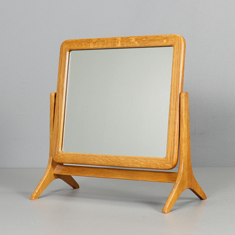 A 1960s-century oak table mirror. Mirrors - Auctionet