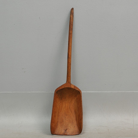 SPADE, trä, allmoge, 1800-tal. Allmoge - Verktyg & Redskap - Auctionet