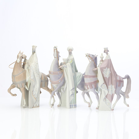LLADRO, FIGURE GROUP, THREE PARTS. Porcelain. “The Three Wise Men ...