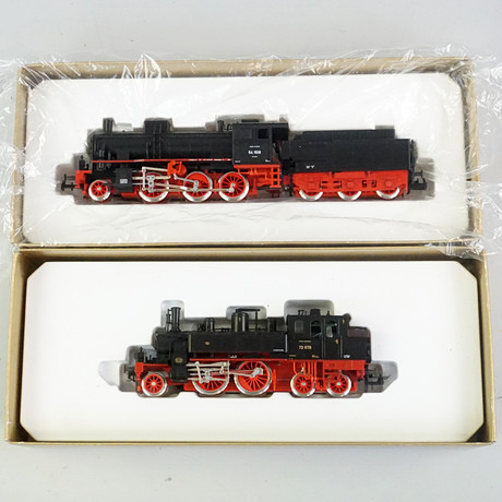 TRIX, 2 steam locomotives of which one locomotive with tender for model ...