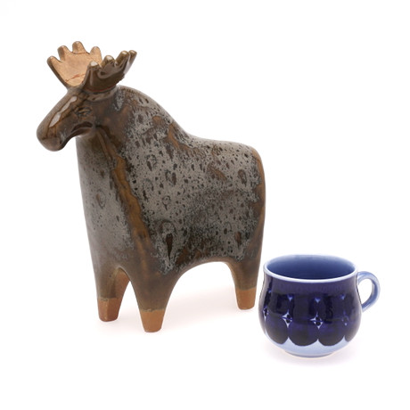 LISA LARSON. Figurine, stoneware, moose from “Stora Zoo”, and mug ...