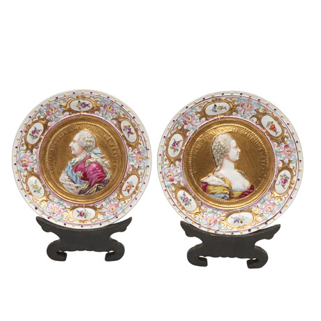 PAIR OF CAPODIMONTE PLATES - KING LOUIS XVI. Ceramics & Porcelain ...