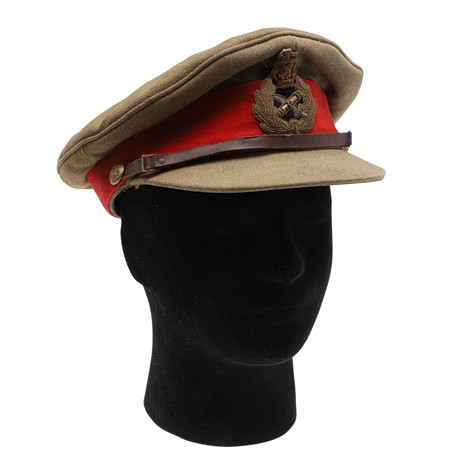 A FIRST WORLD WAR GENERAL'S PEAKED CAP. Weapons & Militaria - Armour ...