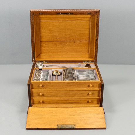 BESTICKSERVIS, 88 delar silver, "Svensk Spets" Erik Linderoth. Motala ...