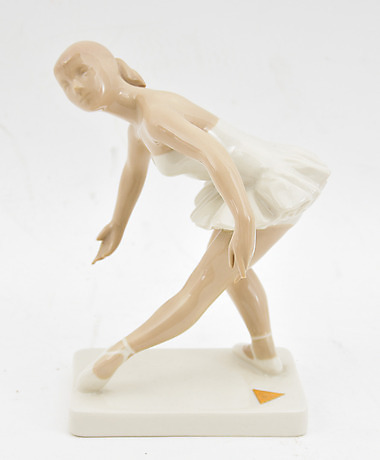 ROYAL DUX. Curtsy "Ballerina". Ceramics & Porcelain - European - Auctionet