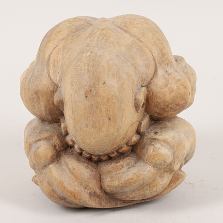 SKULPTUR, trä, Gråtande Buddha. Konst - Skulptur - Auctionet