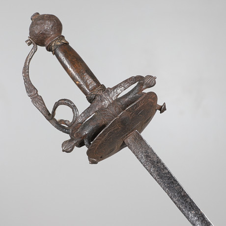 AN ENGLISH CIVIL WAR ERA RAPIER CIRCA 1640. Weapons & Militaria - Edged ...