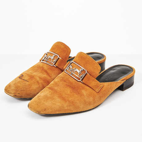 HERMÈS, "Mules", skor i mocka, spänne i vit metall framtill med ...