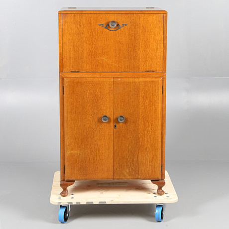TURNIDGE PRODUCTS. A COCKTAIL CABINET IN THE ART DECO STYLE. Furniture ...