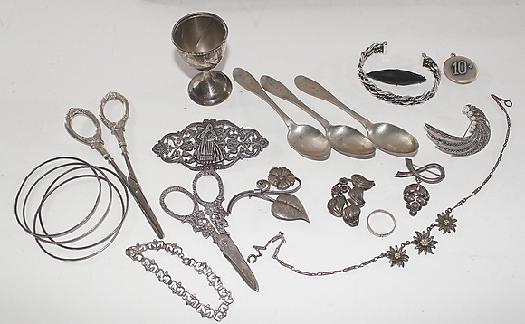 SILVER OBJECTS with, BOX, silver weight approx. 245 gr. Silver & Metals ...