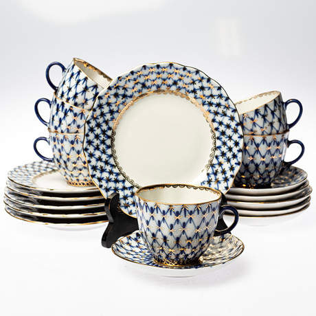 An 18-piece Lomonosov porcelain coffee set, Soviet Union, mid 20th ...