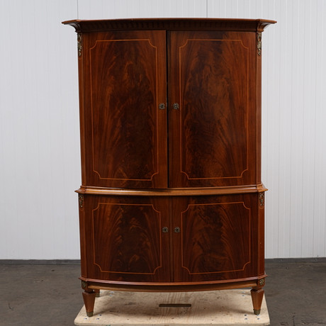 A mahogany cabinet, Oscar Edv. Ekelunds snickeri fabriks AB Virserum ...