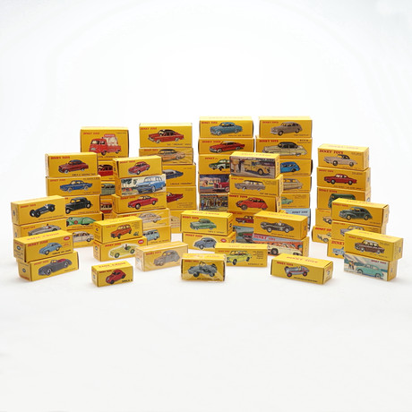 MODELLBILAR, 63 STYCKEN, DINKY TOYS, EDITIONS ATLAS, MATTEL, 2000-TAL ...