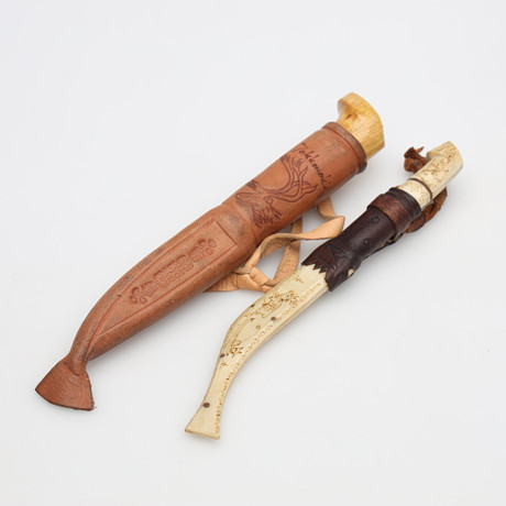 2 SAMI KNIVES, including Finland. Weapons & Militaria - Edged weapons ...