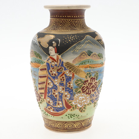 A ceramic vase, Satsuma, Kinkozan tsukuru, Japan, 1920s, signed ...