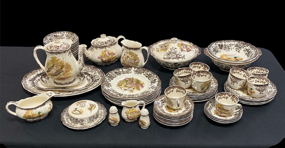 A ROYAL WORCESTER PALISSY GAME BIRDS SERIES PATTERN PORCELAIN DINNER ...