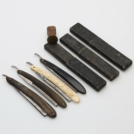 RAZORS, 7 pieces and a stamp. Weapons & Militaria - Edged weapons ...