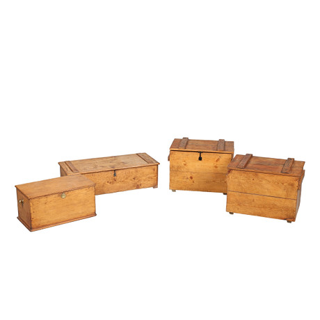 A PINE TOOLBOX, THREE PINE STORAGE BOXES/COFFERS (4). Swedish Folk Art ...
