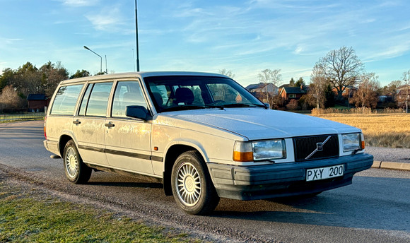 VOLVO 745 GL/SE, 1992. Fordon, Båtar & Delar - Bilar - Auctionet