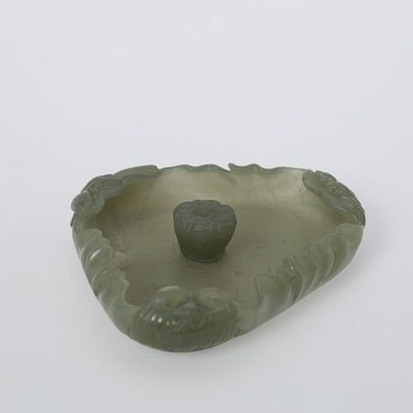 Small Chinese vat of jade, carved animals on the sides, China. Asiatica ...