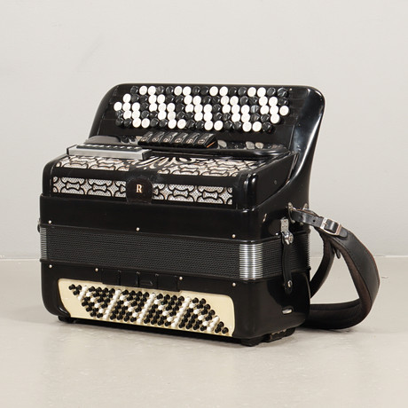 Accordion Curtini 3-string, Cassotto. Collectables - Musical ...