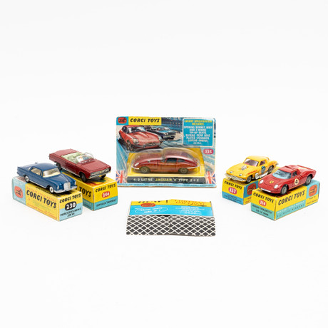 CORGI, 5 st, modellbilar, delvis originalförpackningar, 1900-talets ...