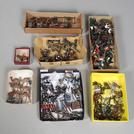 COLLECTION OF MODEL SOLDIERS. Toys - Toys - Auctionet