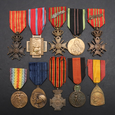 A COLLECTION OF TEN FIRST WORLD WAR BELGIAN MEDALS. Coins, Medals ...