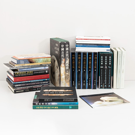 LOT BOOKS about jade, 21 pieces, and AUCTION CATALOGUES about jade, 10 ...