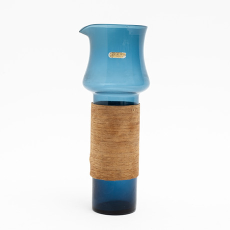 GÖRAN WÄRFF. A decanter, Pukeberg, blue tinted glass, 1960s/70s. Glass ...