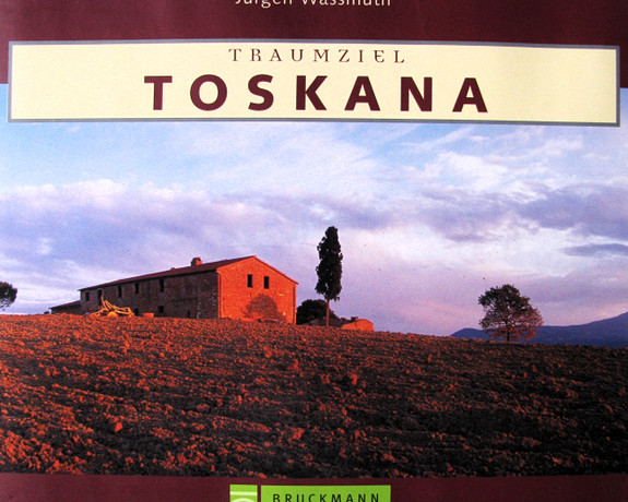 PHOTO BOOK: TUSCANY, 2001. Books, Maps & Manuscripts - Books - Auctionet