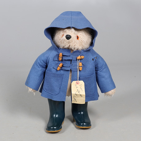 AN EARLY PADDINGTON BEAR STUFFED TOY. Toys - Toys - Auctionet