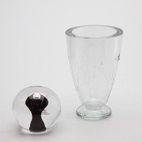 Orrefors paperweight and a glass vase with cut decoration. Glass - Art ...