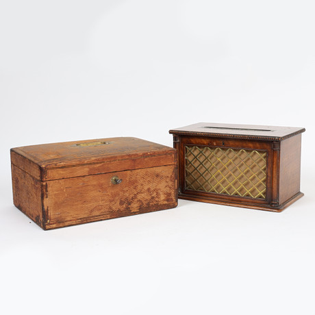 A REGENCY COUNTRY HOUSE POST BOX, A JEWELLERY BOX (2). Swedish Folk Art ...