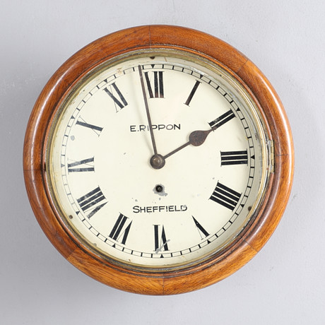 A 19TH CENTURY 8 DAY WALL CLOCK. Clocks & Watches - Wall Clocks - Auctionet