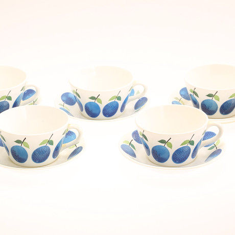 STIG LINDBERG. Tea cups with saucers, 5 pieces, “Prunus”, porcelain ...