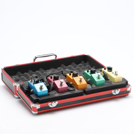 PEDAL TABLE, Toms Line, with 5 effects pedals for guitar, Ibanez etc ...