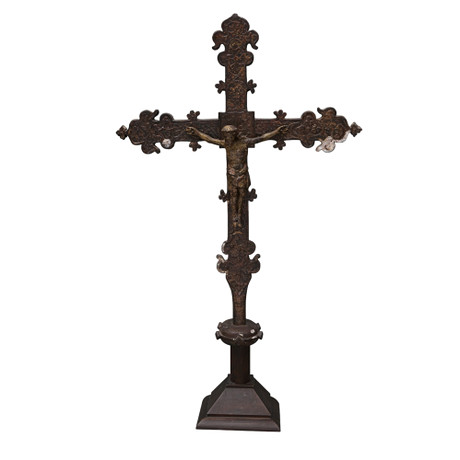 Castilian processional cross in gilded wood and stucco, from the 16th ...