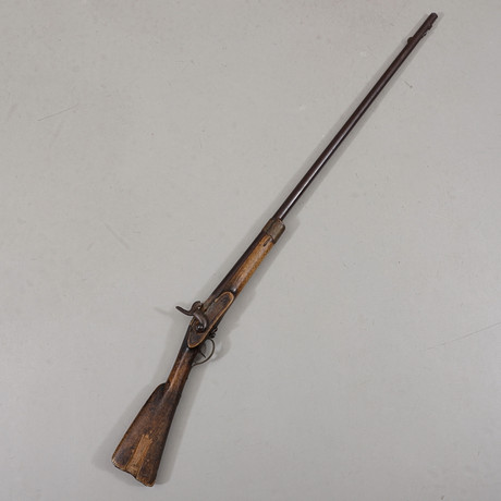 A 19th century rifle. Weapons & Militaria - Guns & Rifles - Auctionet