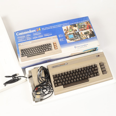 COMPUTER, Commodore 64, datassette with accessories. Miscellaneous ...
