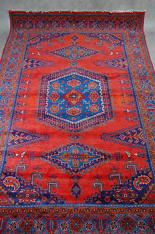MATTA, handknuten Iran, 364 x 242 cm. Mattor & Textil - Mattor - Auctionet