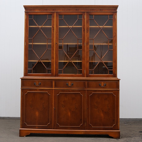 Bookcase/display cabinet, yew, English style, 20th century. Furniture ...