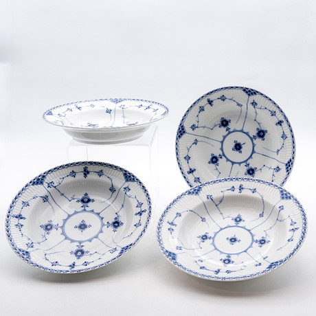 ROYAL COPENHAGEN "Musselmalet", Tallrikar 4 st,1900-tal. Keramik ...