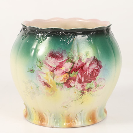 A 20th-century majolica outer lining. Ceramics & Porcelain - European ...