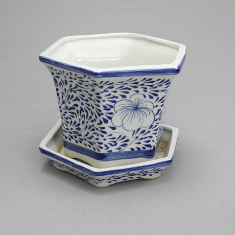 OUTER LINING and saucers, oriental. Ceramics & Porcelain - Oriental ...