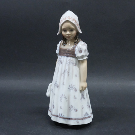 DAHL JENSEN. FIGURINES. “LITTLE GIRL HANNE”, VERSION TWO. NO. 1219 ...