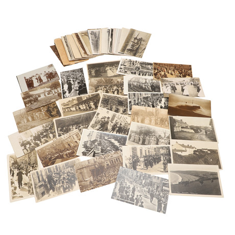A LARGE QUANTITY OF EARLY 20TH CENTURY AND LATER POSTCARDS, MOSTLY OF ...
