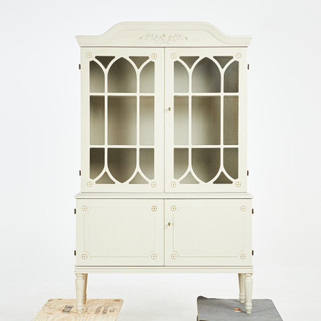 VITTRIN CABINETS, glass cabinet doors with splines, removable shelves ...