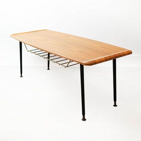 A FORMWOOD 1960'S COFFEE TABLE. Furniture - Tables - Auctionet